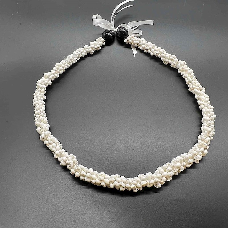 Pikake Shell Rosette Lei Details - Aloha Hula Supply