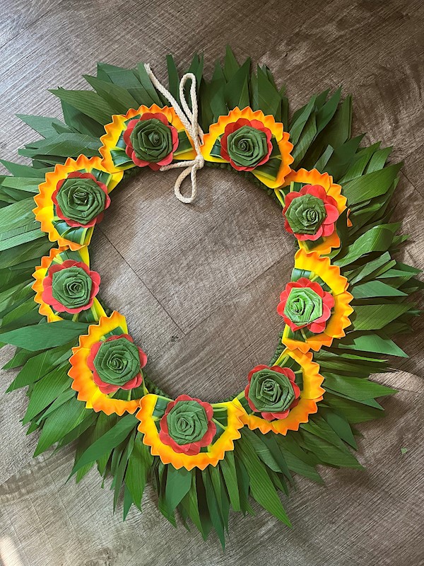 Tongan Kakala Details - Aloha Hula Supply